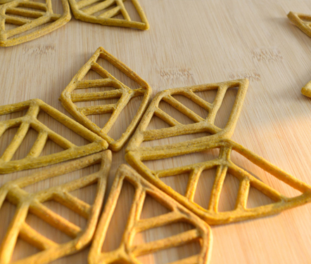 WDO | Elzelinde van Doleweerd creates 3D-printed snacks from food waste